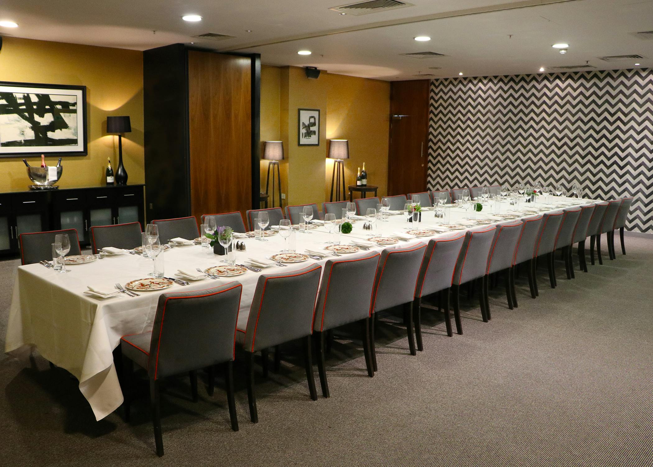 Private room | Dining | Opus Restaurant