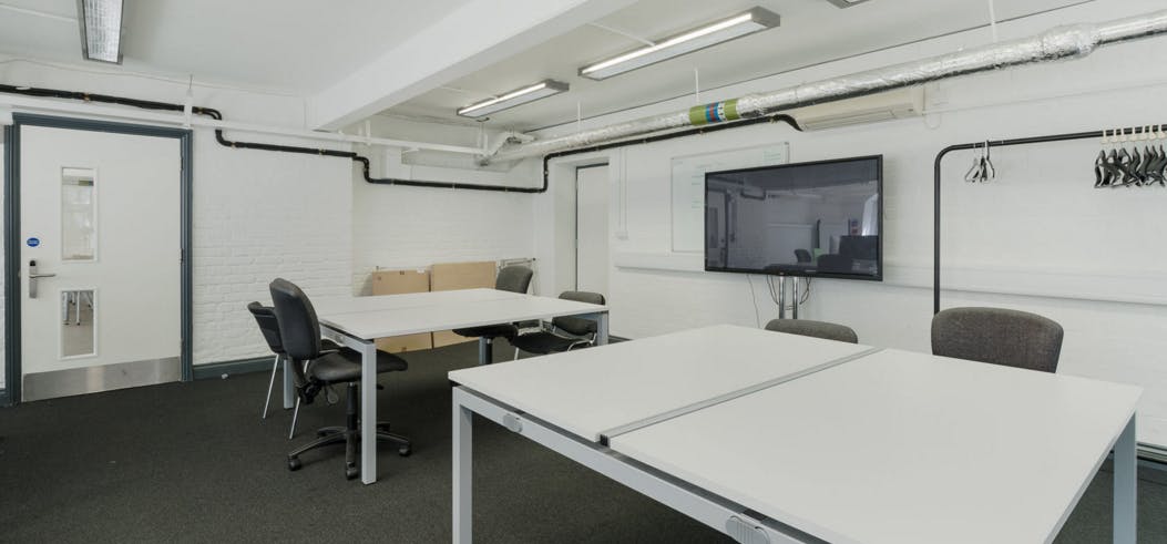 Mac Room/Desk Hire | Business | 01zero-one