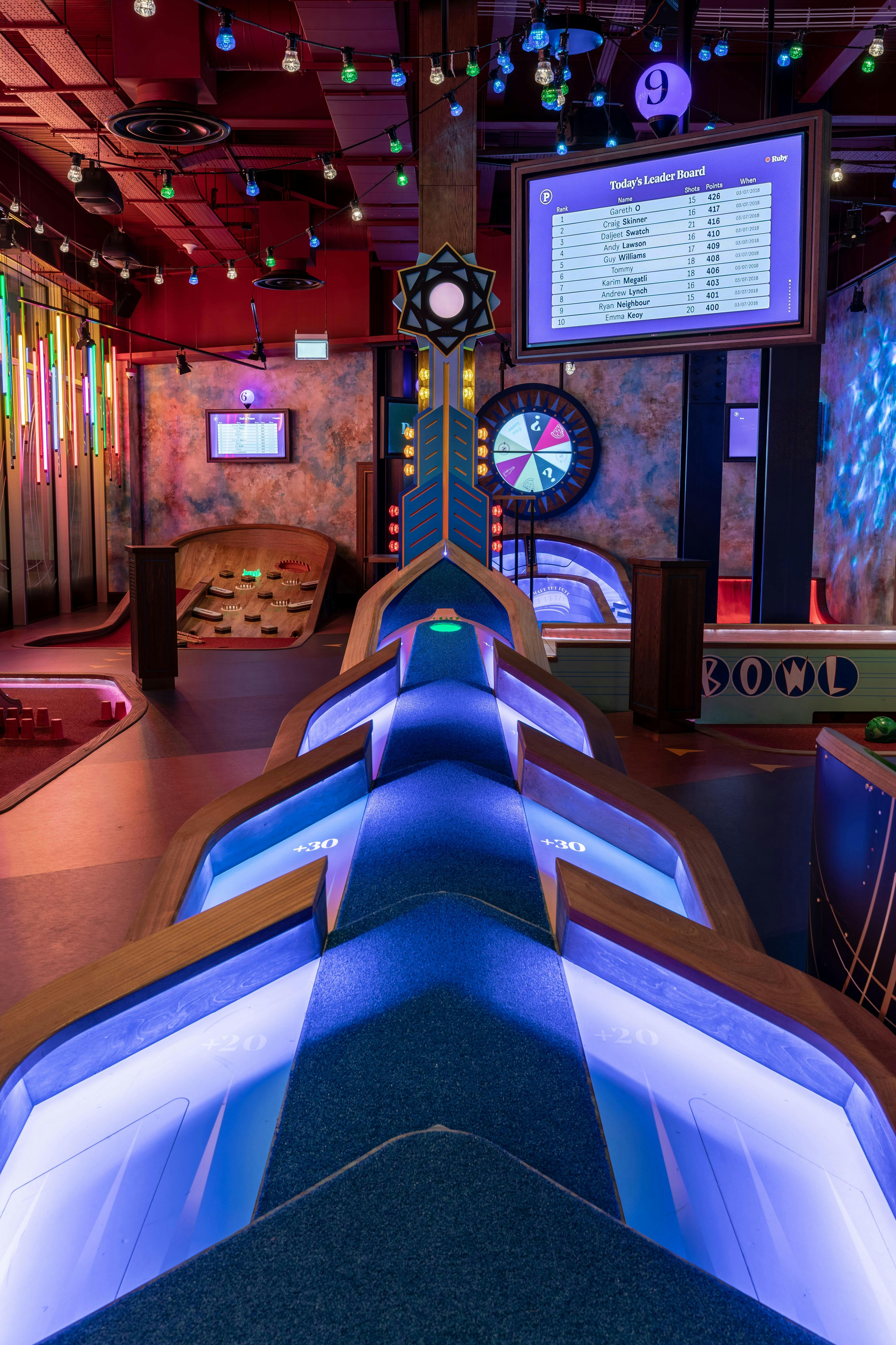 9 (W)hole Reasons why Puttshack is the Place for Your Next Party