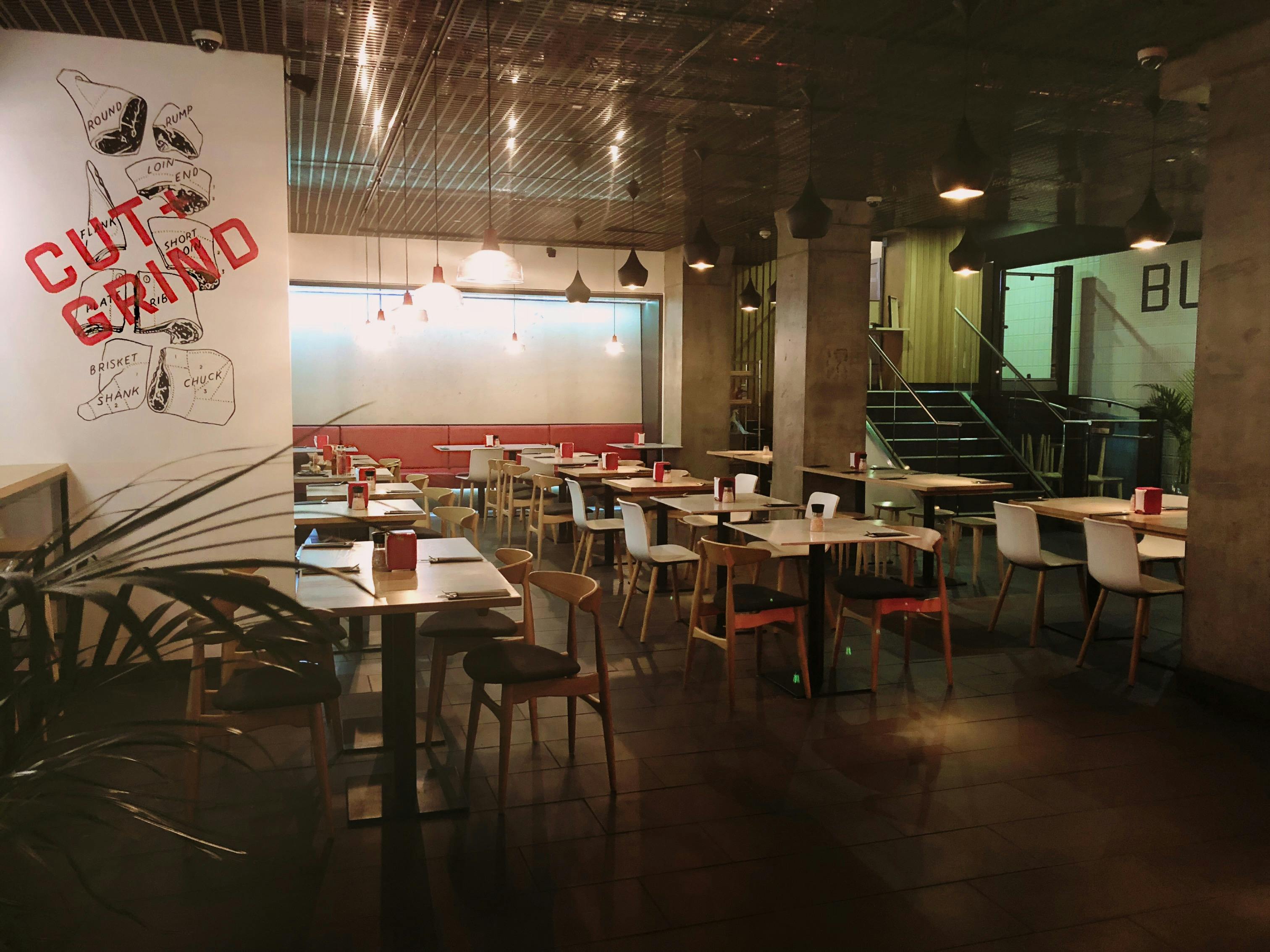 Whole Venue | Dining | Cut and Grind