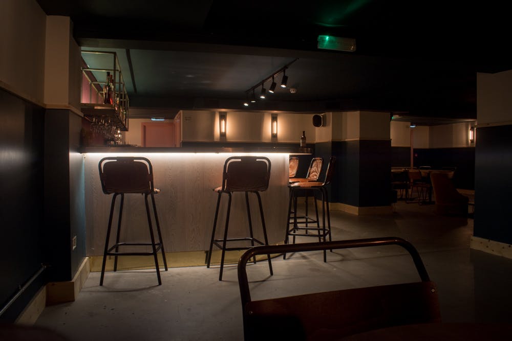 Fanny's Bar | Film and Photo | Fanny's