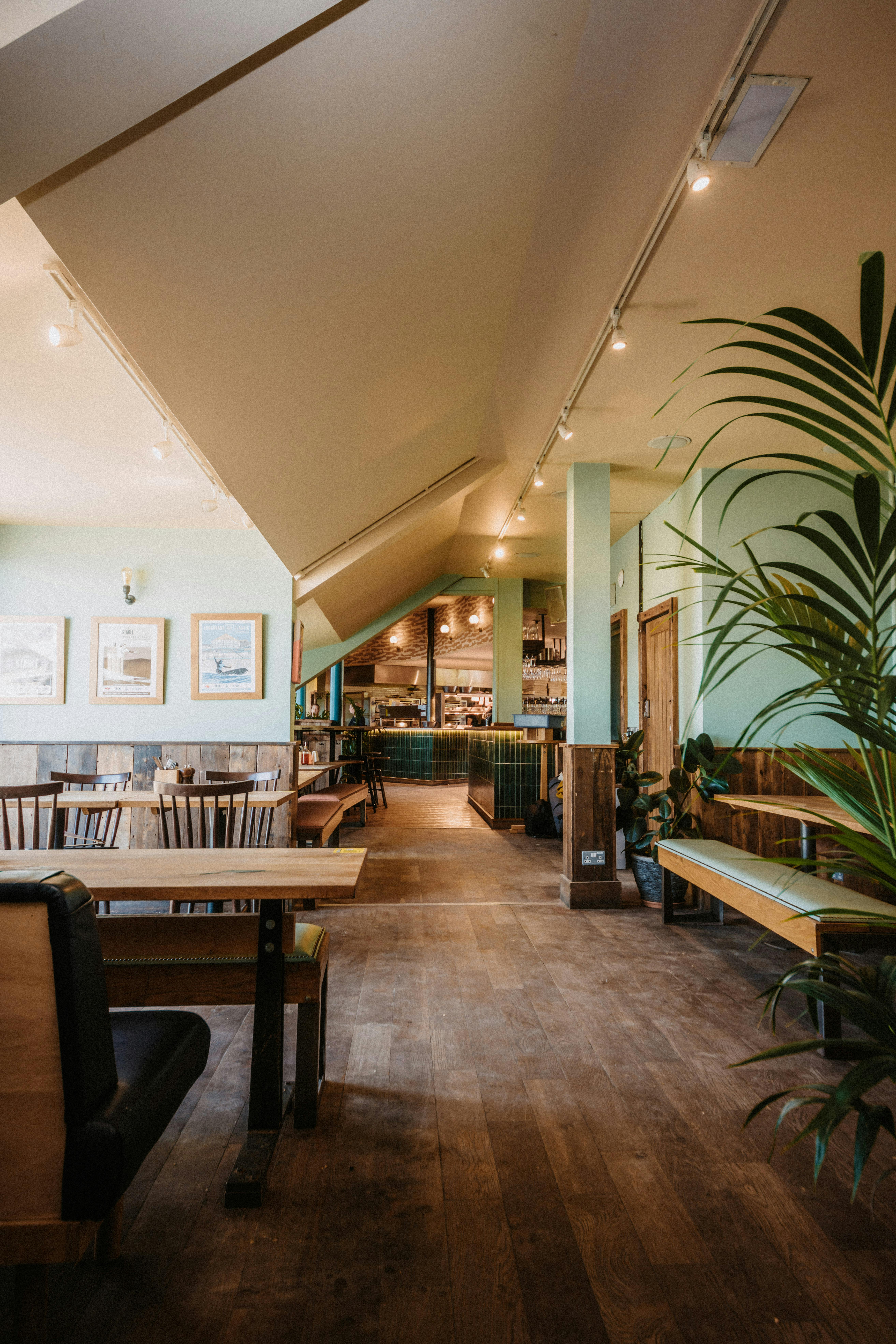 Longboard Bar | Dining | The Fistral Stable | Hire Space