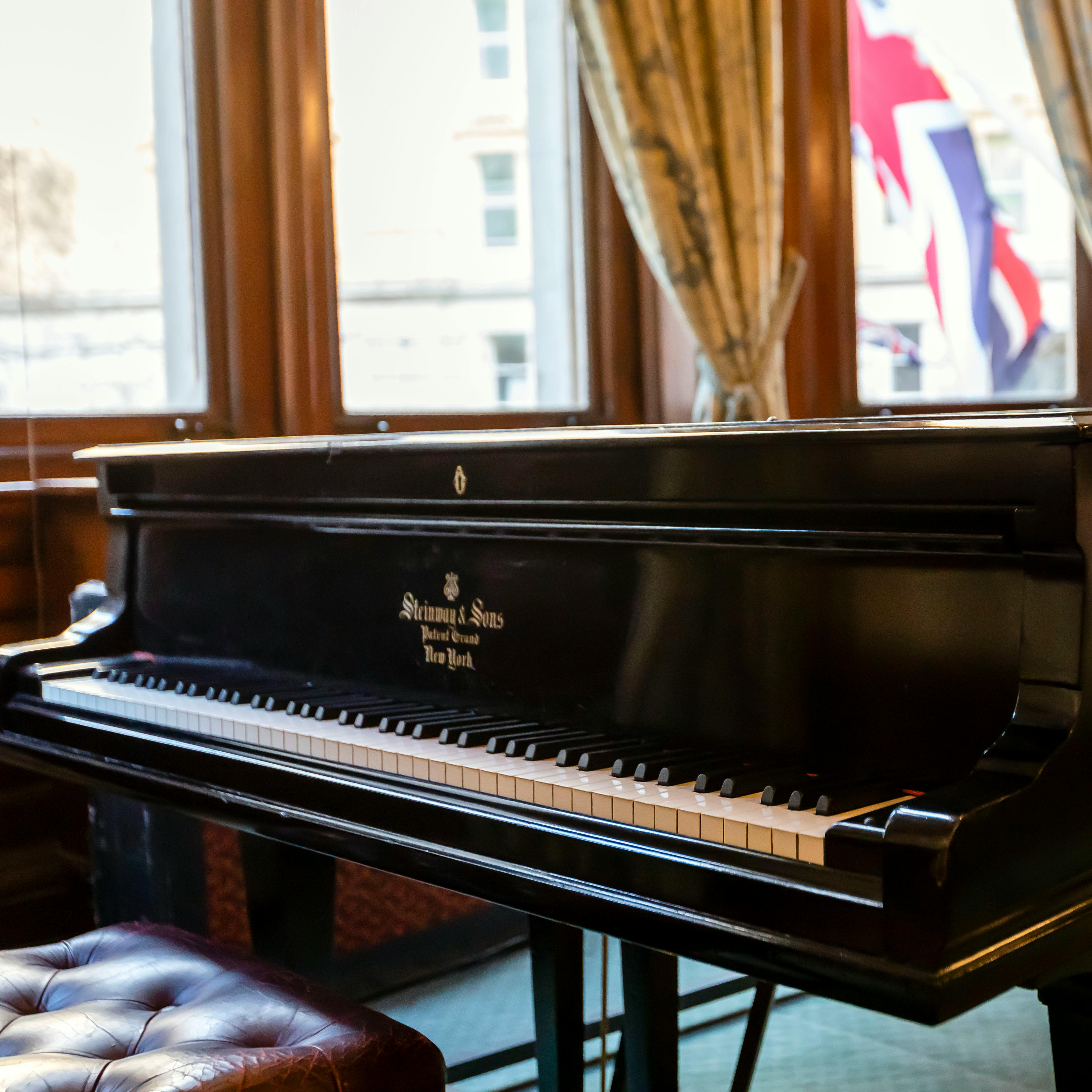 David Lloyd George Room | Weddings | The National Liberal Club