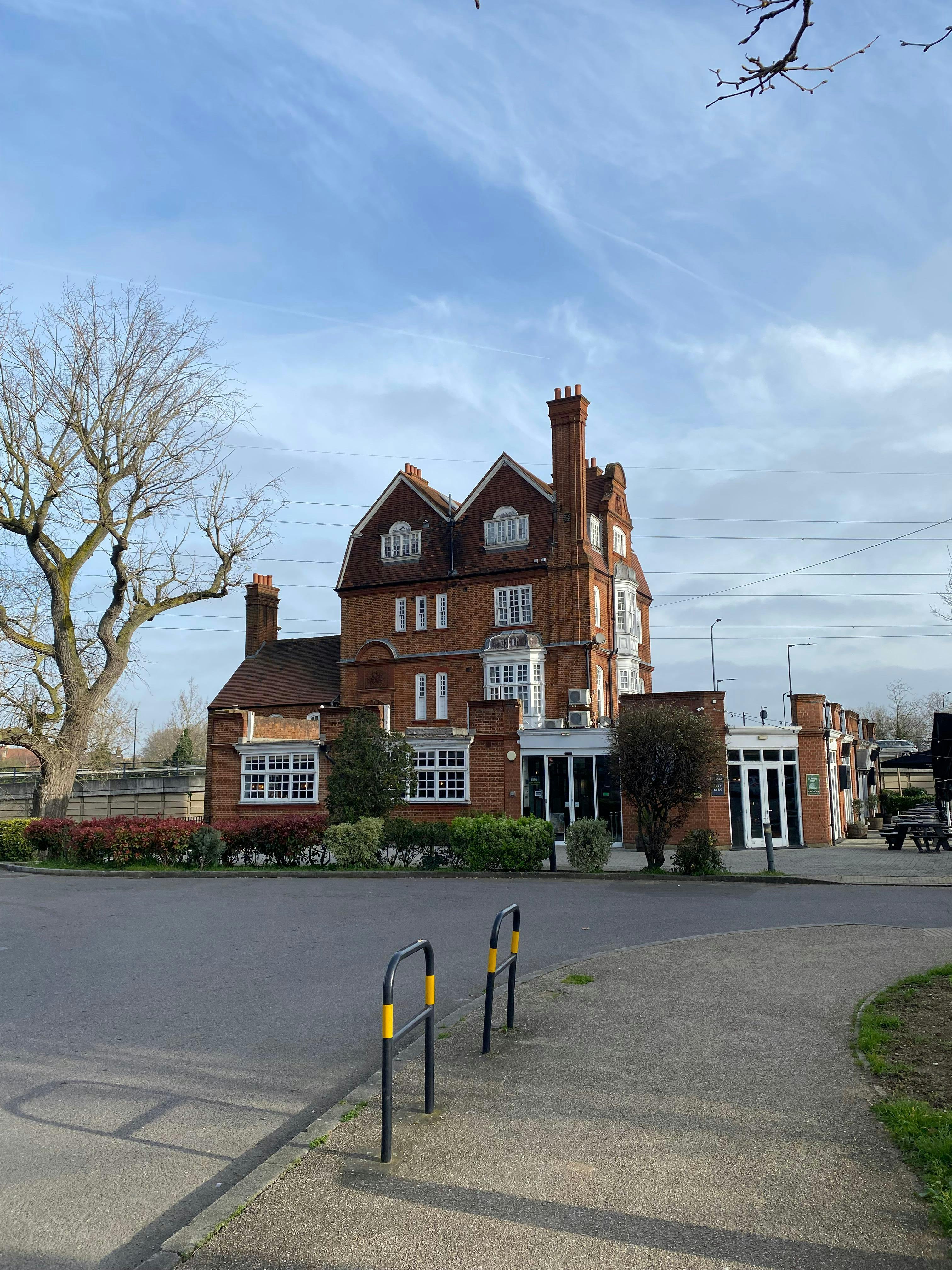 Restaurant | Dining | Fox Connaught | All the best venues