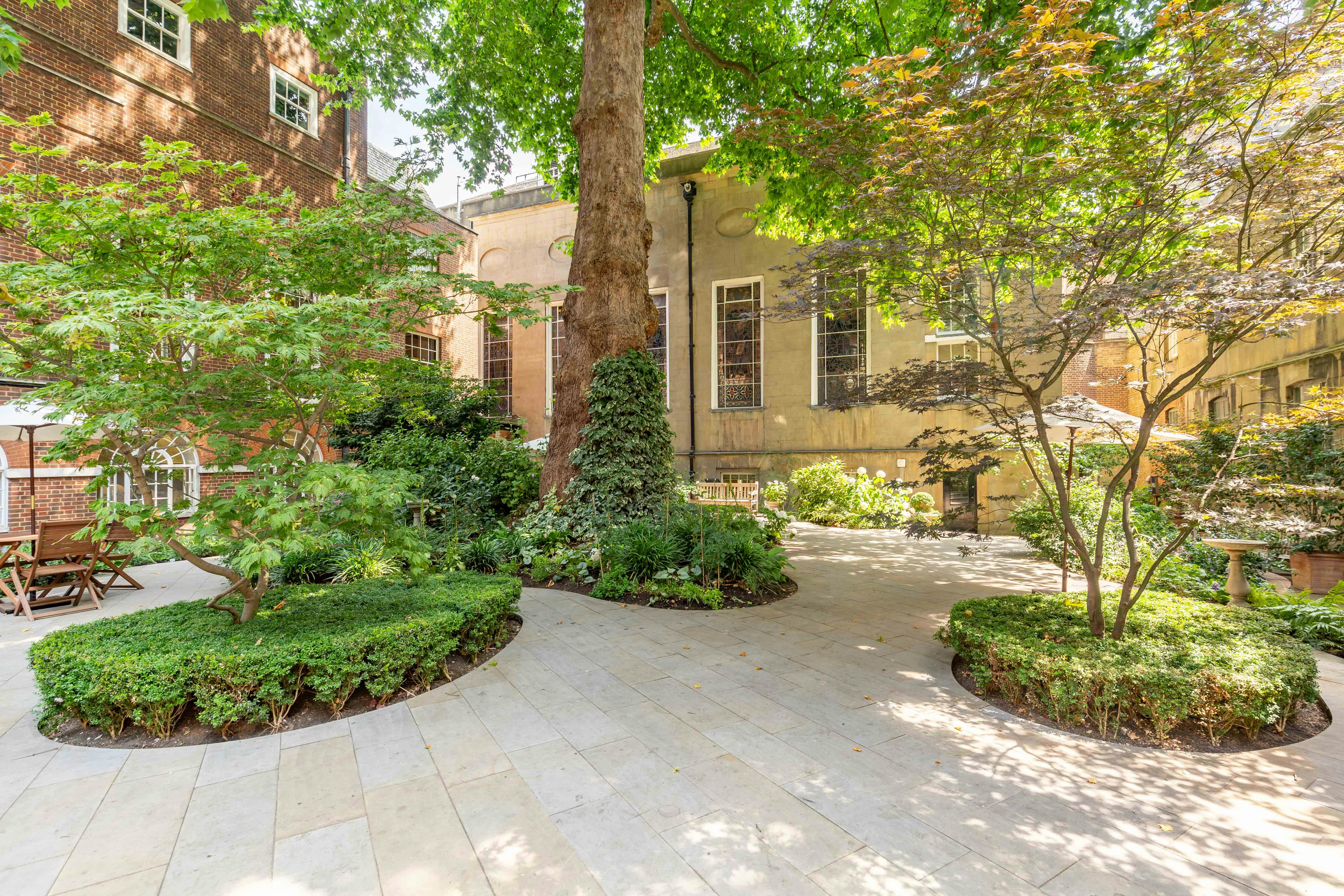 Five Conference Venues With Outside Space | Hire Space Blog