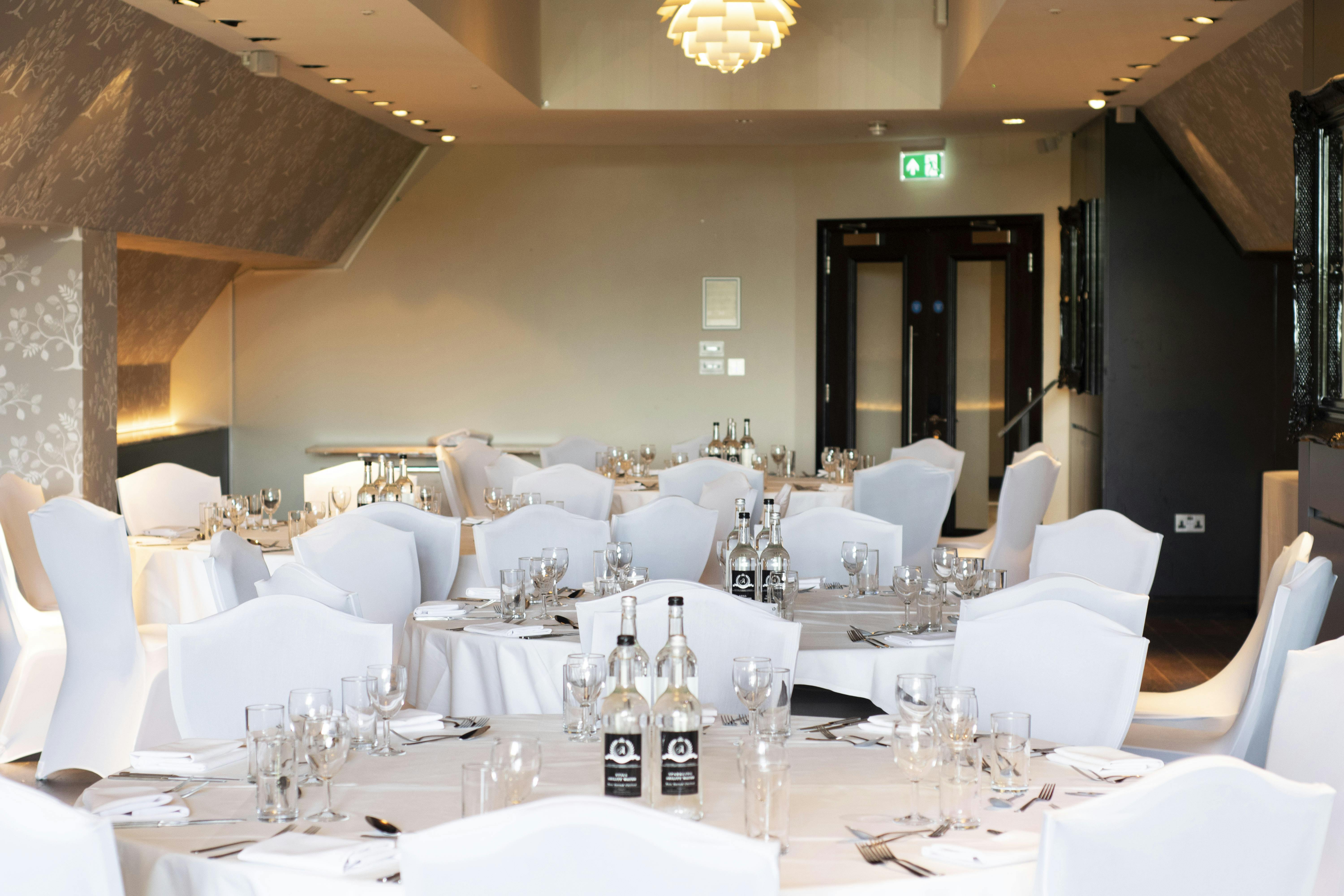 The Clubhouse | Dining | Hilton London Syon Park