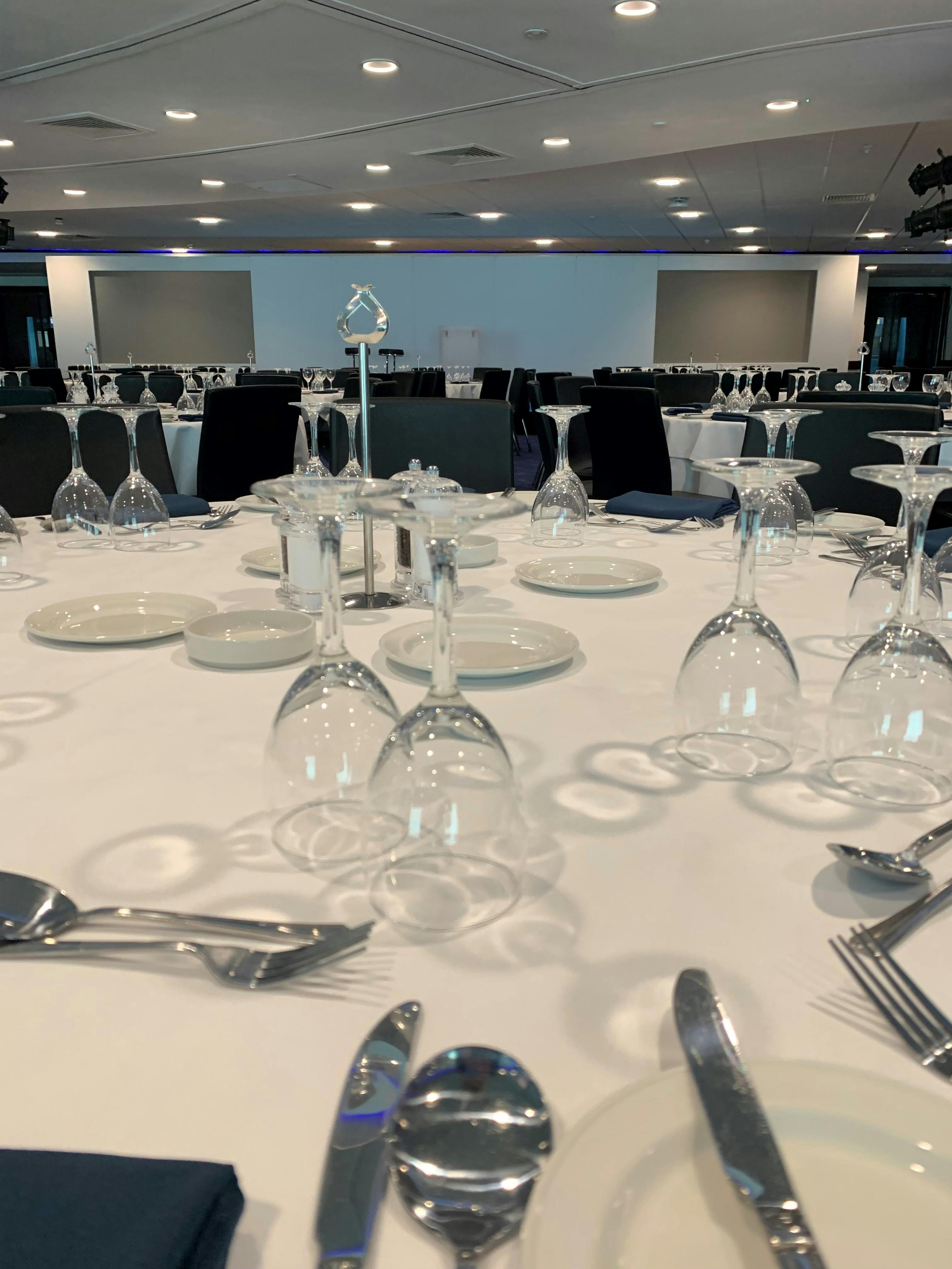 Drake Suite and Harris Suite | Dining | Chelsea Football Club