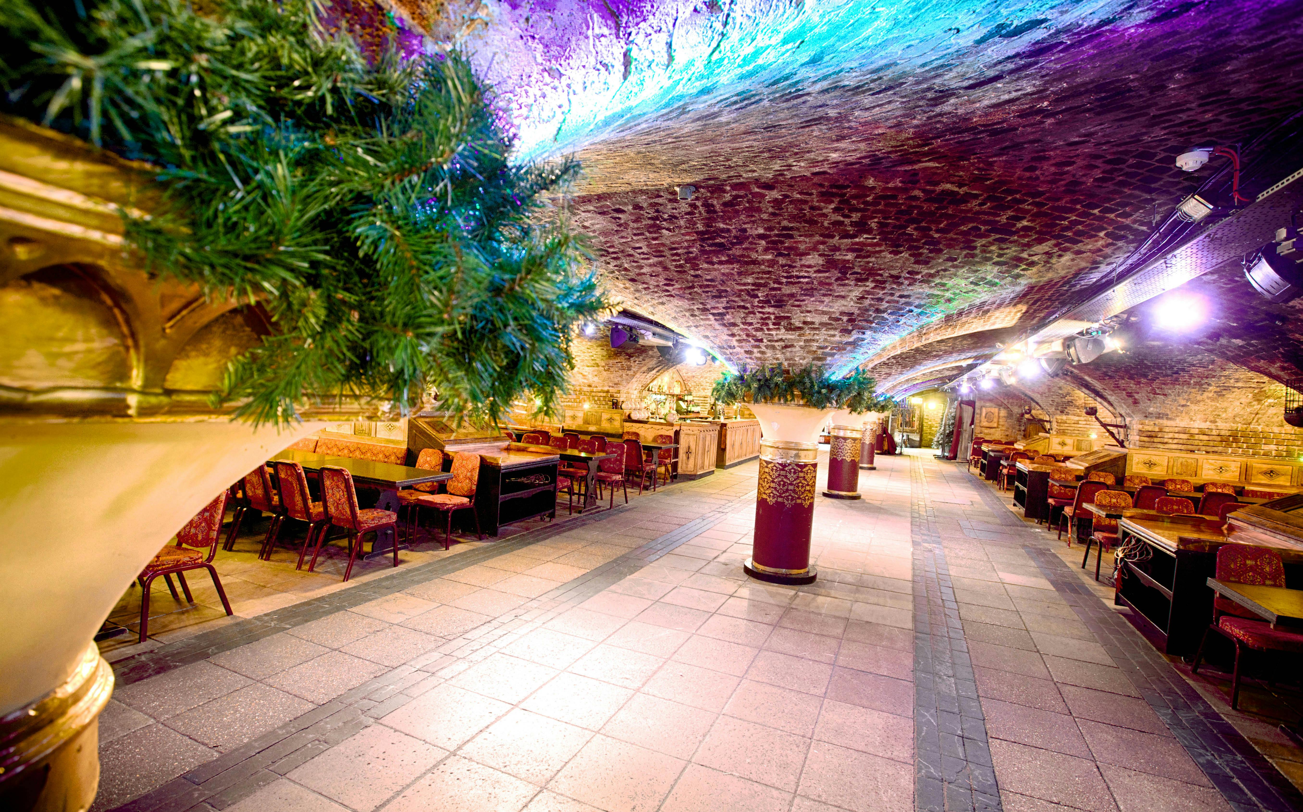 7 Beautiful Banqueting Venues | Hire Space