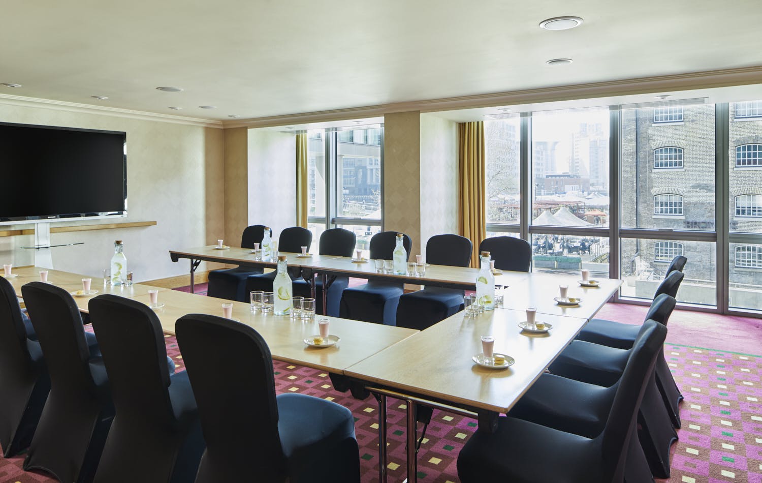 Rosewood Room | Business | London Marriott Hotel Canary Wharf